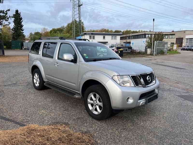 Nissan Pathfinder 2.5 dCi SE 140kw - bazar - Hyperinzerce.cz