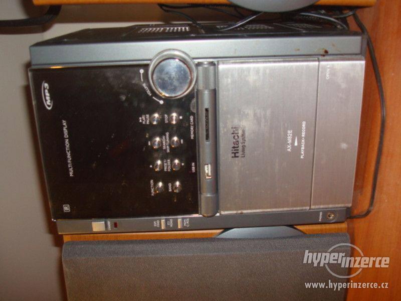 HITACHI AX-M82E Vstup na USB s SD kartou - bazar - Hyperinzerce.cz