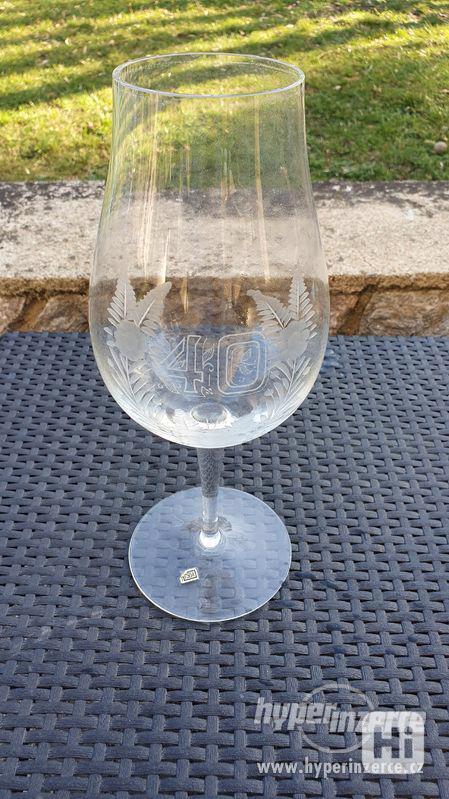 Obří výroční skleněná číše - bazar - Hyperinzerce.cz