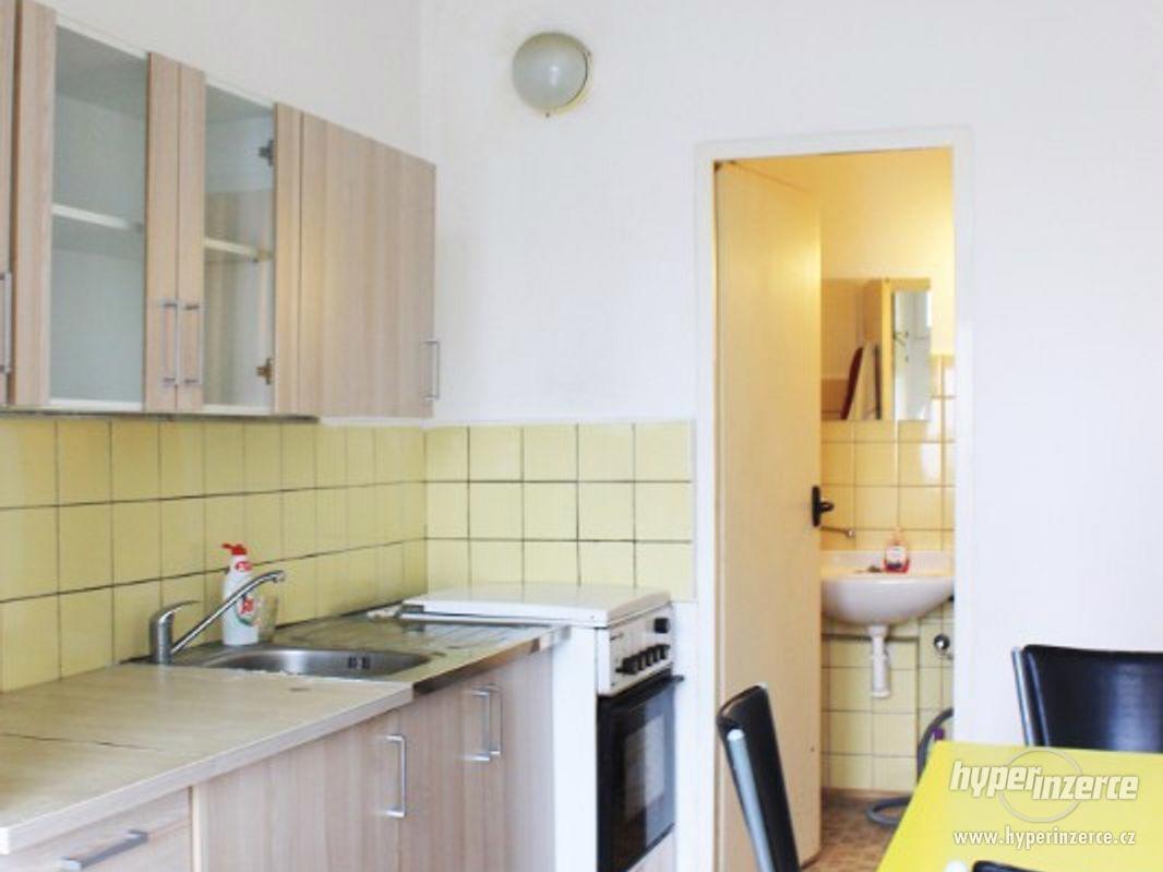 Prodej bytu 3+1 Brno-Lesná - bazar - Hyperinzerce.cz