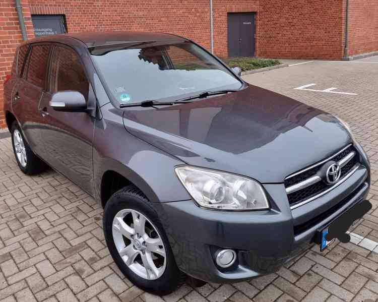Toyota RAV 4 2,0i 4x4 benzín 116kw - bazar - Hyperinzerce.cz