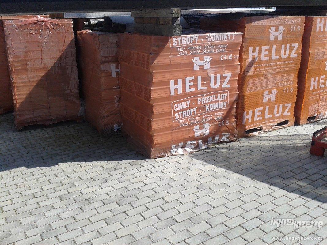 Prodám cihly HELUZ PLUS 25 + MIAKO, SLEVA 50% - bazar - Hyperinzerce.cz
