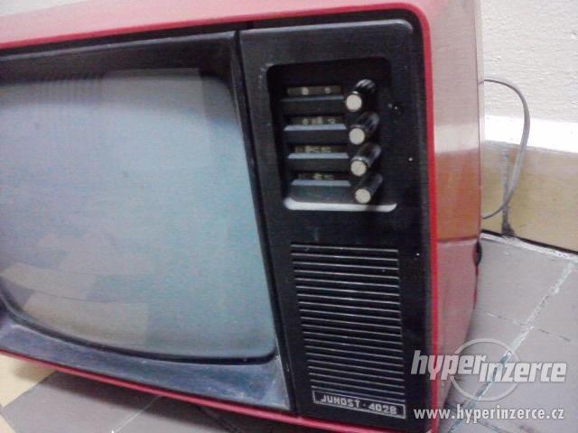 Přenosný televizor,televize Junosť 4028 - bazar - Hyperinzerce.cz