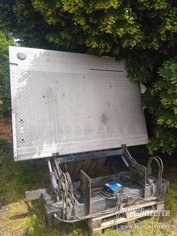 Hydraulické sklápěcí čelo - MBB PALFINGER - bazar - Hyperinzerce.cz