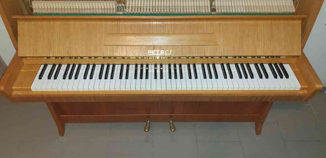 Prodám pianino Petrof model 114-K - bazar - Hyperinzerce.cz