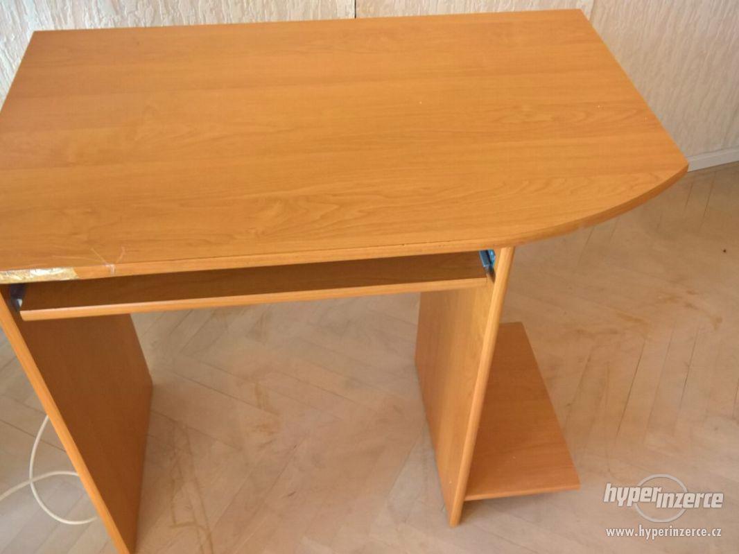 Stolek pod počítač - bazar - Hyperinzerce.cz