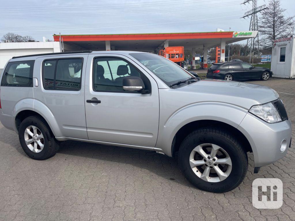 Nissan Pathfinder 2.5 dCi SE 140kw - bazar - Hyperinzerce.cz