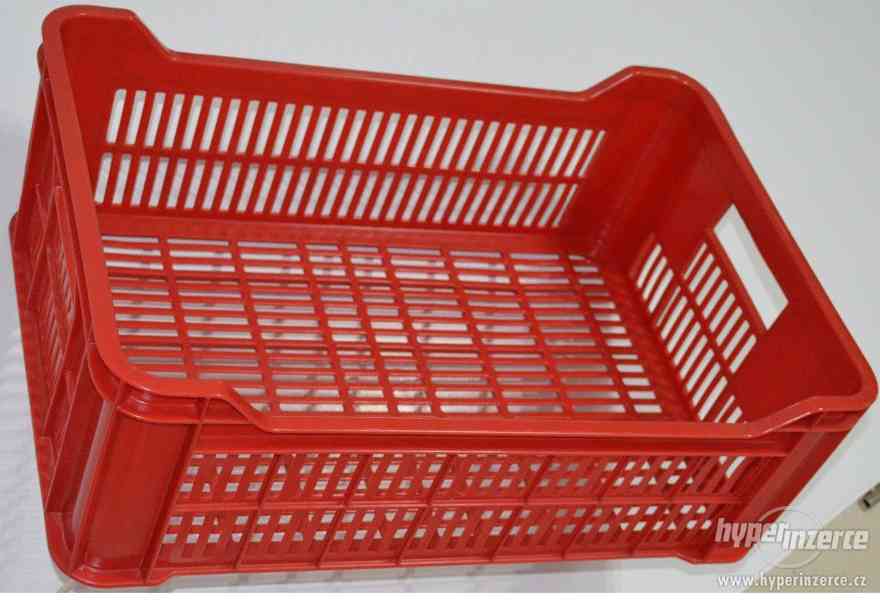 Plastová přepravka na ovoce a zeleninu 15 Kg-červená - bazar - Hyperinzerce.cz