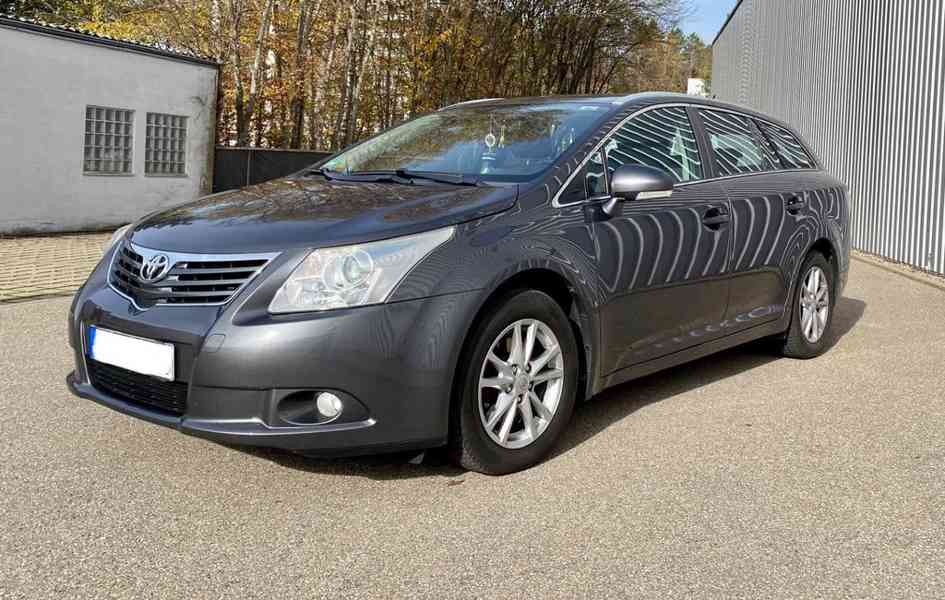 Toyota Avensis Combi 1.8i benzín 108kw - bazar - Hyperinzerce.cz