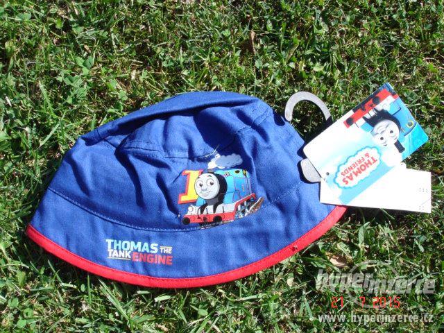 klobouček mašinka Tomáš NOVÝ 1 a půl - 2 roky - bazar - Hyperinzerce.cz