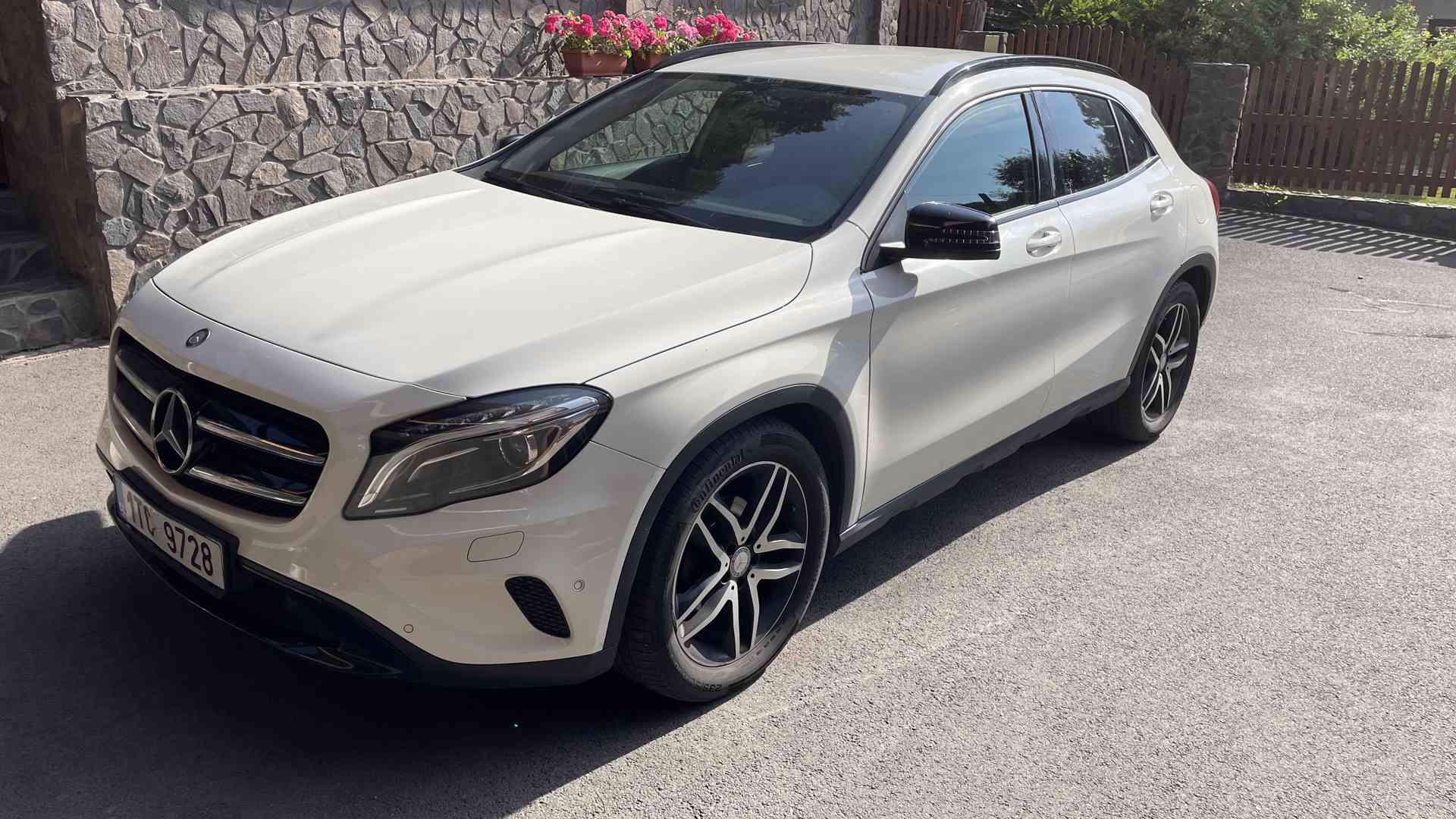 Mercedes-Benz GLA, GLA, 200D, 100 kW, 4matic(4x4) - bazar - Hyperinzerce.cz