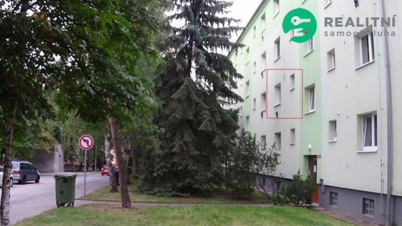 Prodej bytu v Teplicích 2+1, 50m2 v cihlové zástavbě - bazar - Hyperinzerce.cz