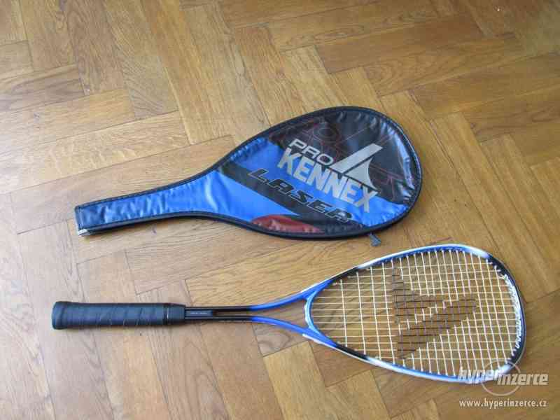 Raketa na squash PRO KENNEX LASER - bazar - Hyperinzerce.cz