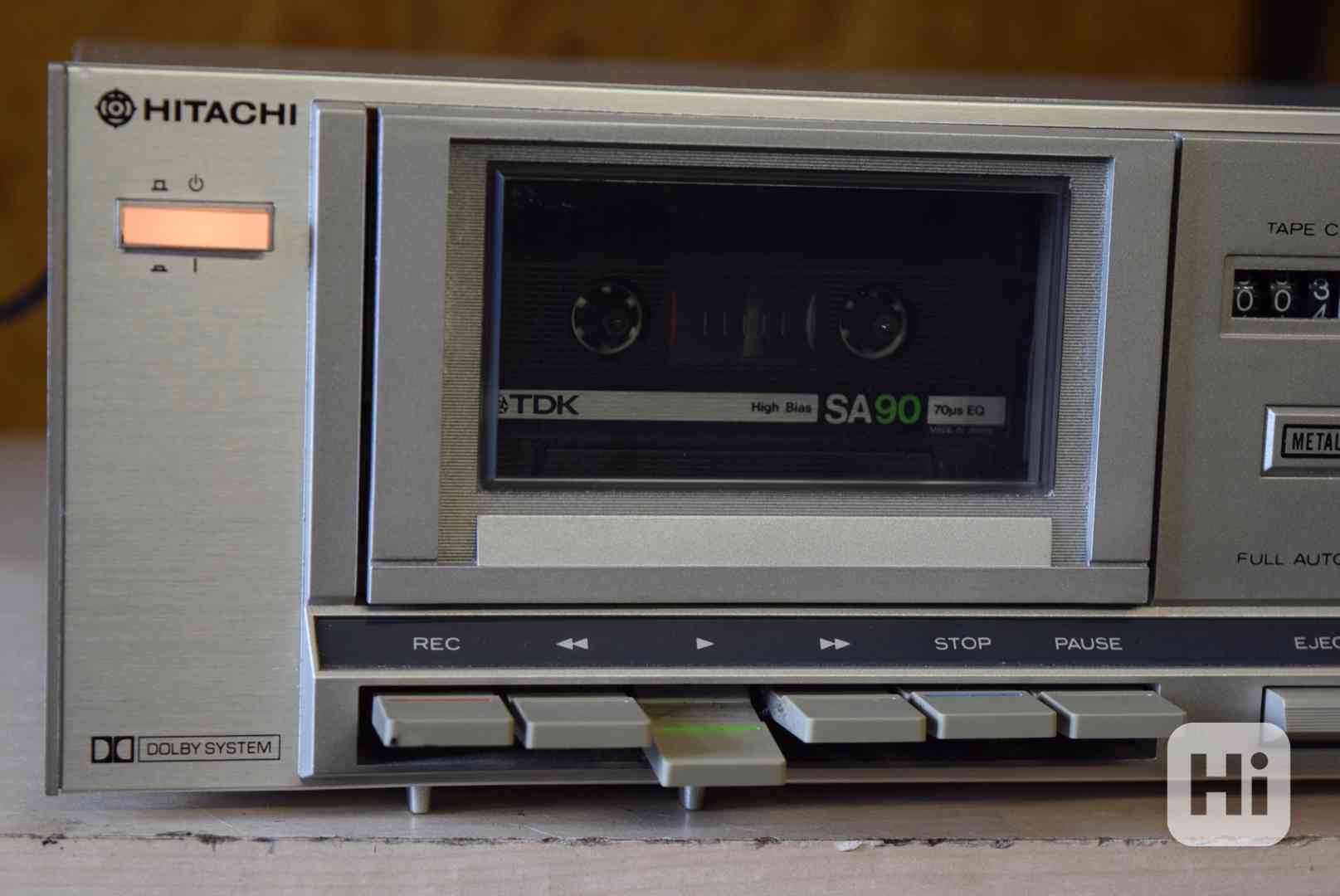 HITACHI D-E10 VINTAGE STEREO TAPE DECK !! - bazar - Hyperinzerce.cz