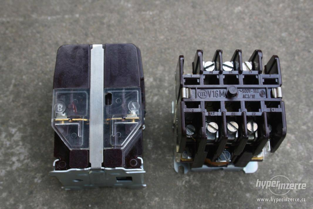 starší typy zásuvek, jističů a další materiál - bazar - Hyperinzerce.cz