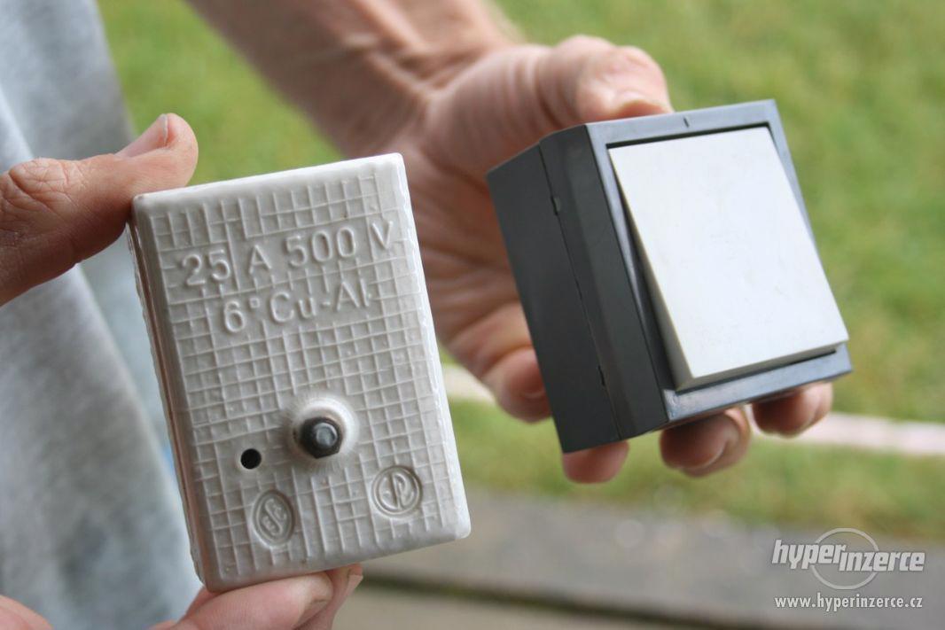 starší typy zásuvek, jističů a další materiál - bazar - Hyperinzerce.cz