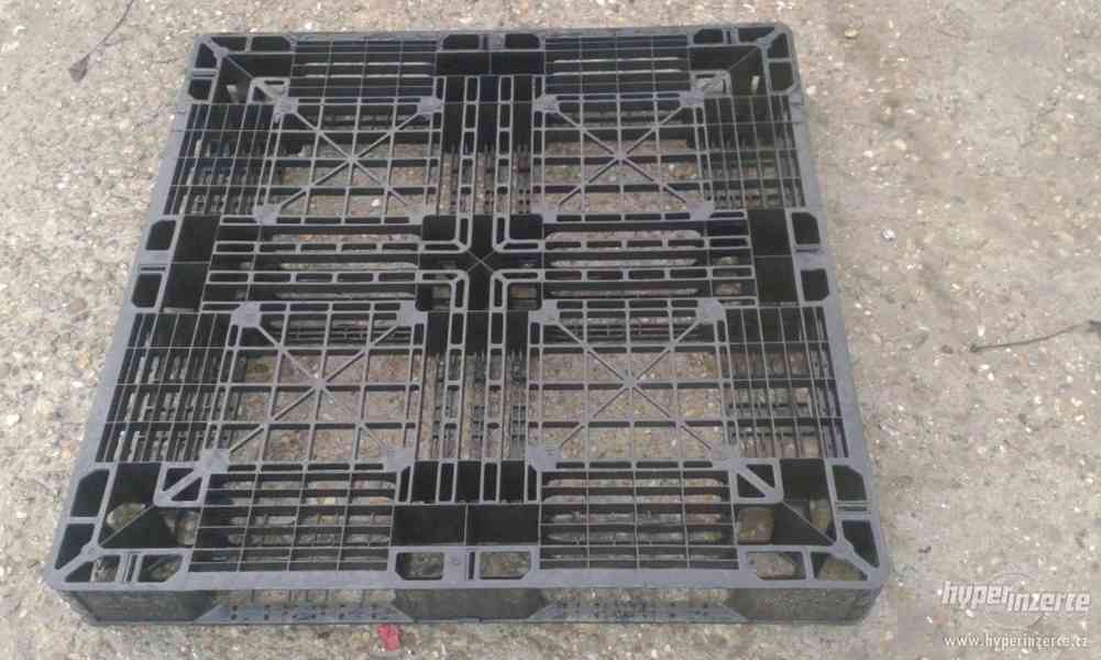plastova paleta / plastove palety / paleta / palety - bazar ...