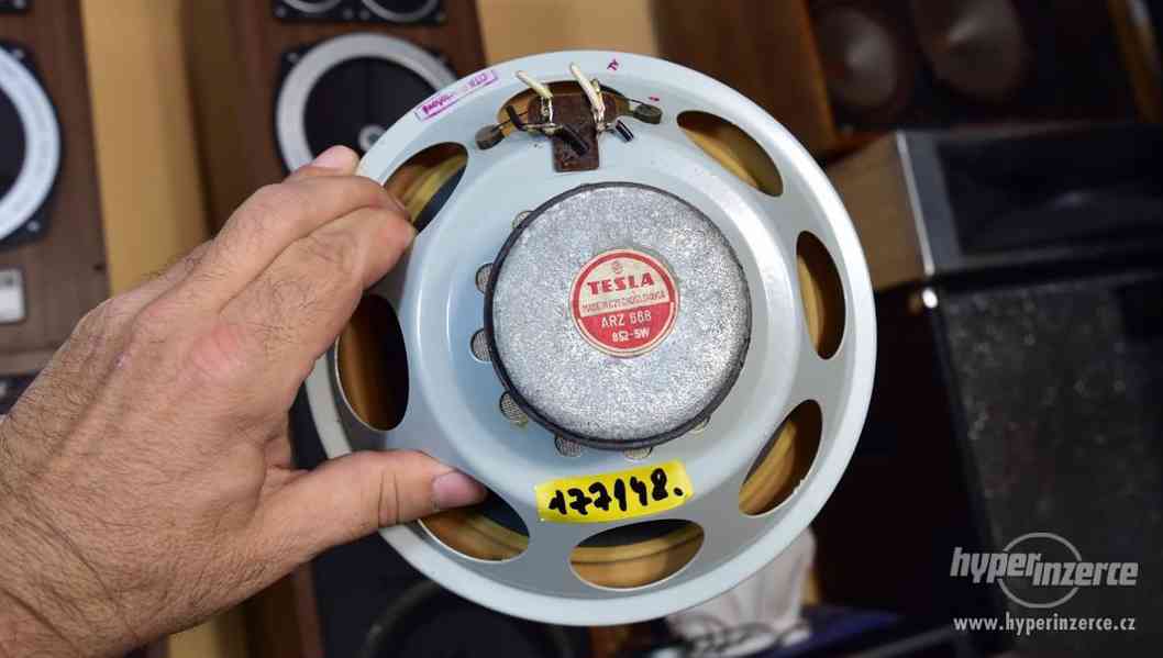 Tesla ARZ 668 hlubokotónové reproduktory r. 1967 - bazar - Hyperinzerce.cz