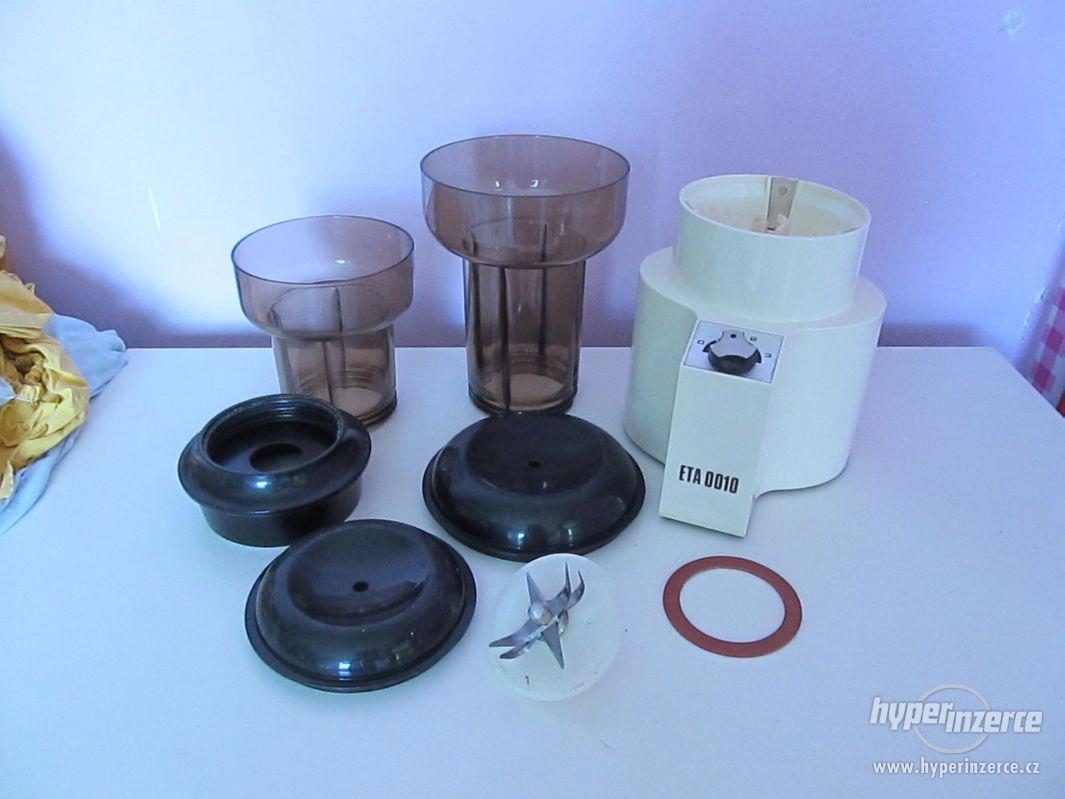 ETA 0010, kuchyňský robot / mixér / retro - bazar - Hyperinzerce.cz