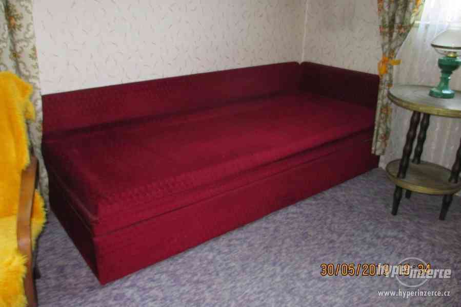 Válenda s úložným prostorem - bazar - Hyperinzerce.cz