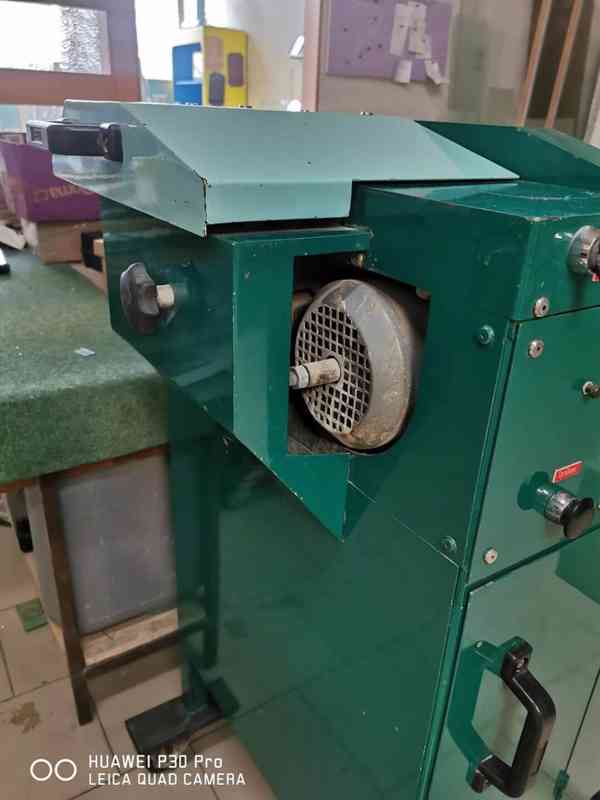 Fréza na izolační sklo HEGLA FA 2000 - bazar - Hyperinzerce.cz