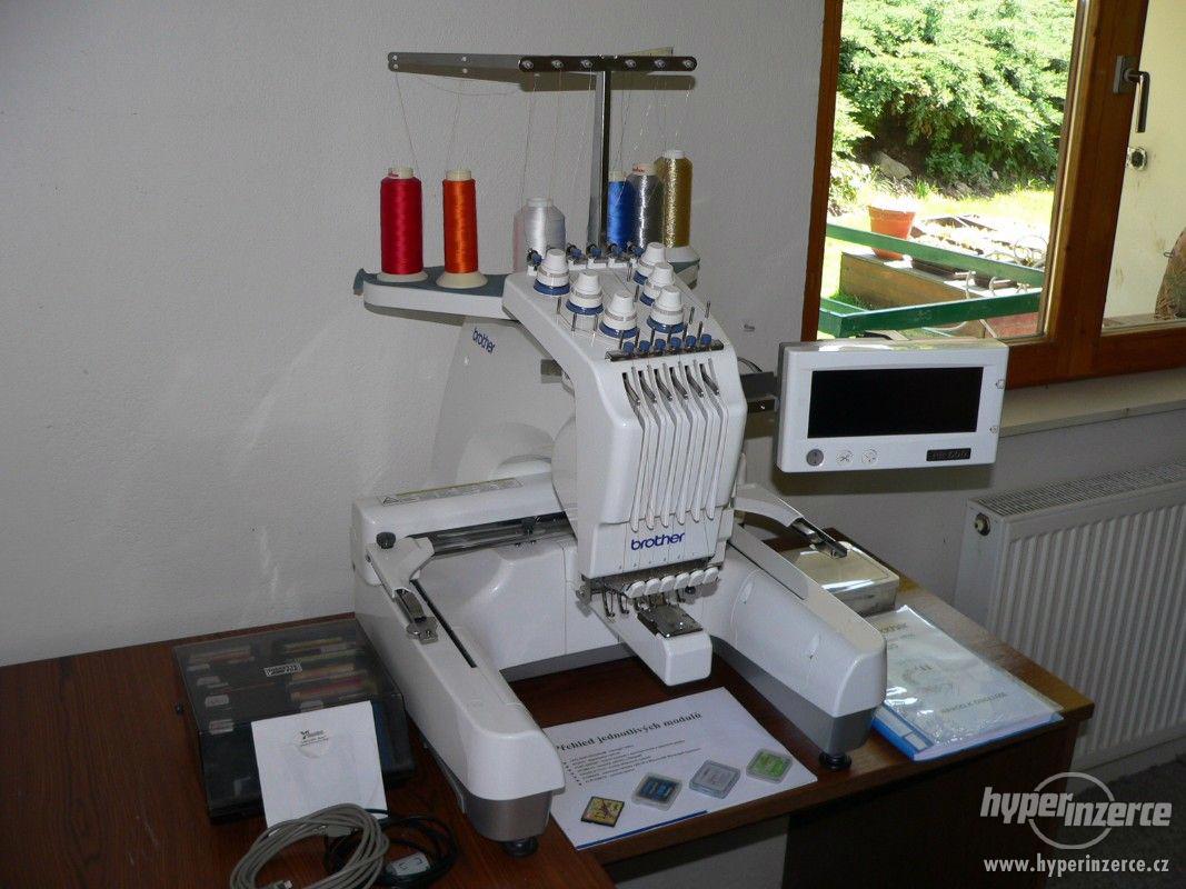 Vyšívací stroj Brother PR 600 - bazar - Hyperinzerce.cz