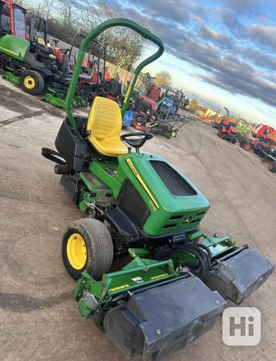 Sekačka, traktor John Deere 26B-5 - bazar - Hyperinzerce.cz