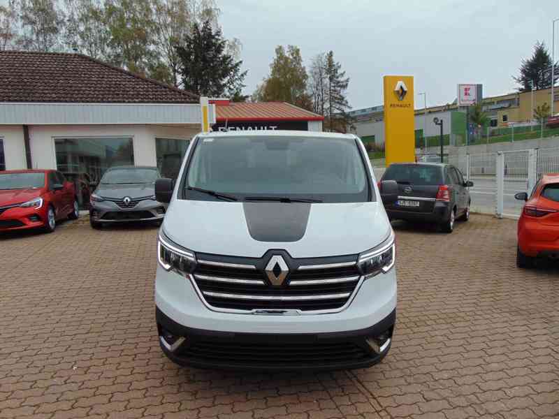 RENAULT TRAFIC L2 COMBI VAN Blue dCi 150 k - bazar - Hyperinzerce.cz