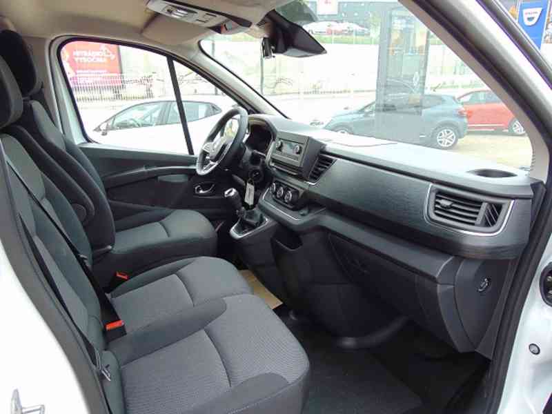 RENAULT TRAFIC L2 COMBI VAN Blue dCi 150 k - bazar - Hyperinzerce.cz