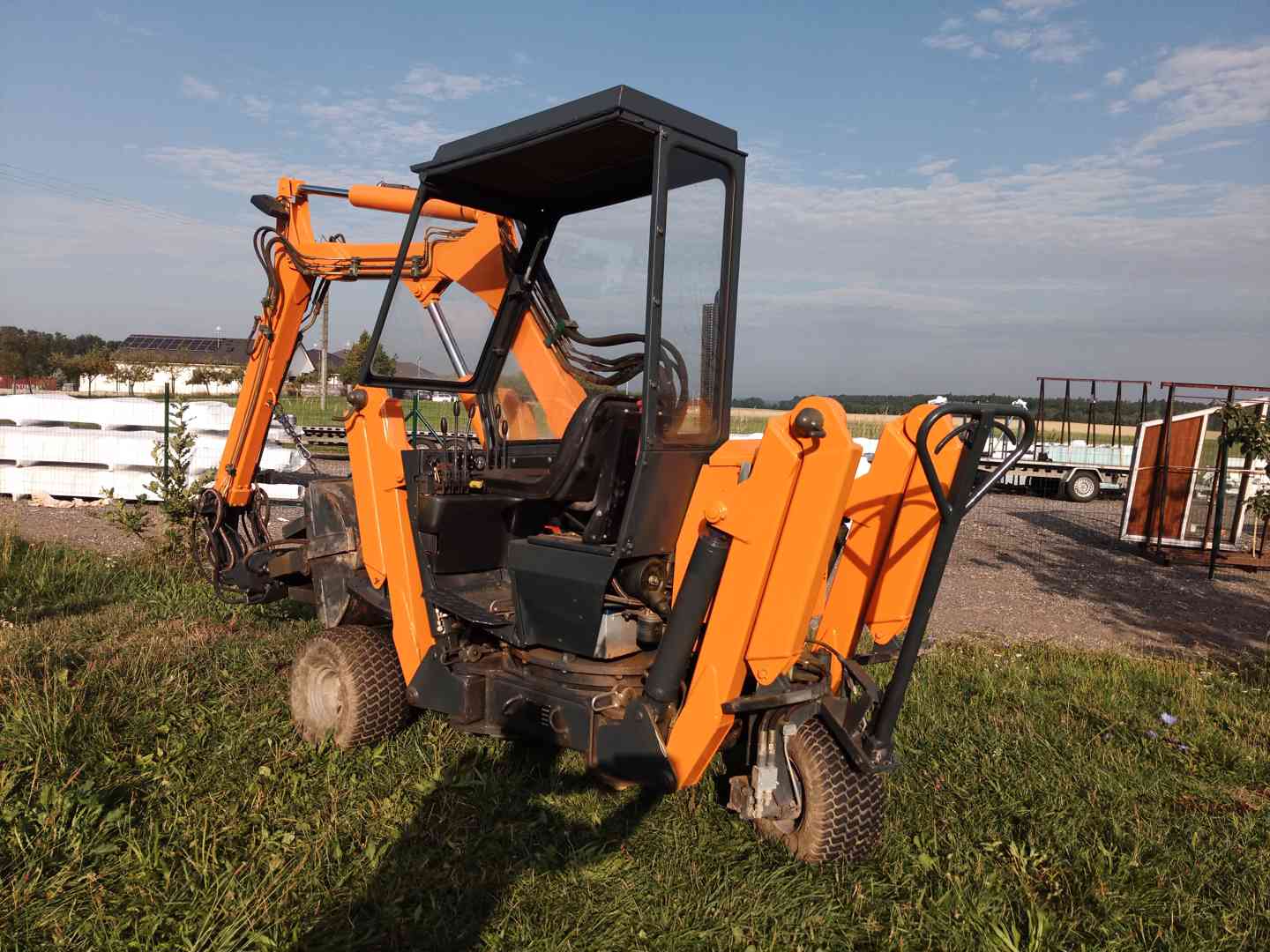 Minibagr BOKI 2551 - bazar - Hyperinzerce.cz