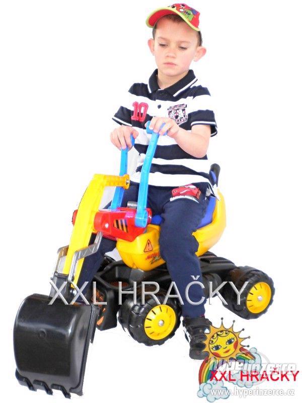 VELKÝ BAGR PRO DĚTI+DÁREK - bazar - Hyperinzerce.cz