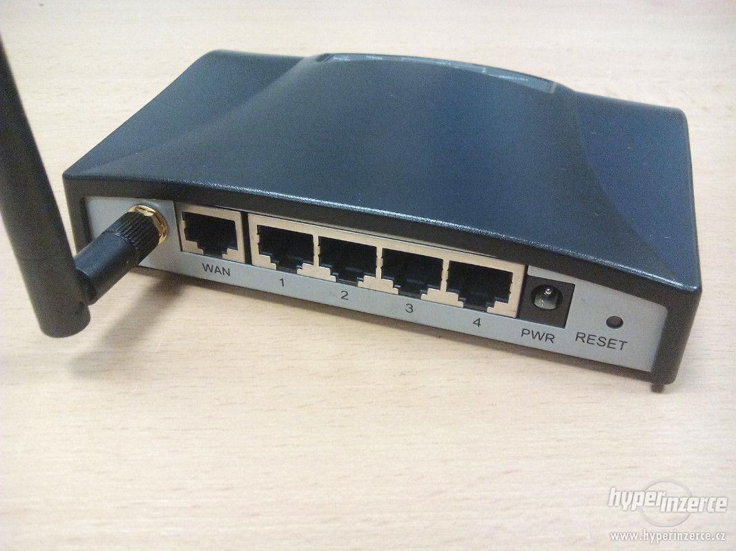 WIFI router Zcomax WA-2204a - bazar - Hyperinzerce.cz
