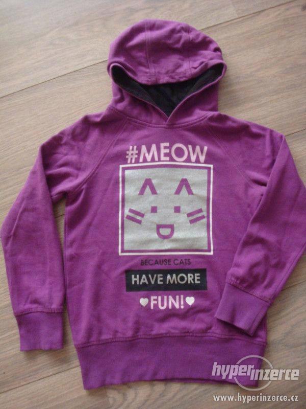 Dívčí mikina s kapucí vel.134/140 - bazar - Hyperinzerce.cz