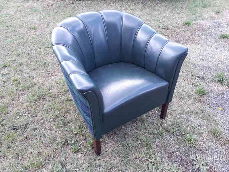 Kožené křesla typu club - bazar - Hyperinzerce.cz