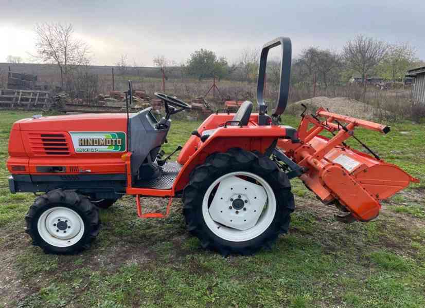 Japonský traktor Hinomoto NX240 - bazar - Hyperinzerce.cz