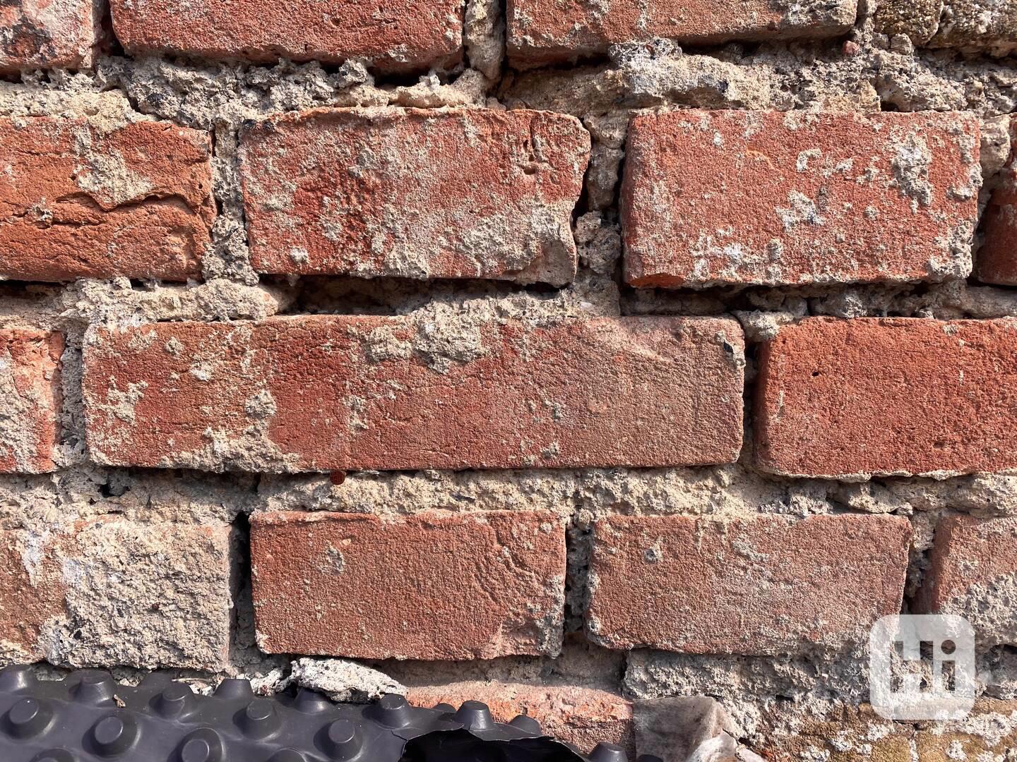 Lícové cihly - bazar - Hyperinzerce.cz