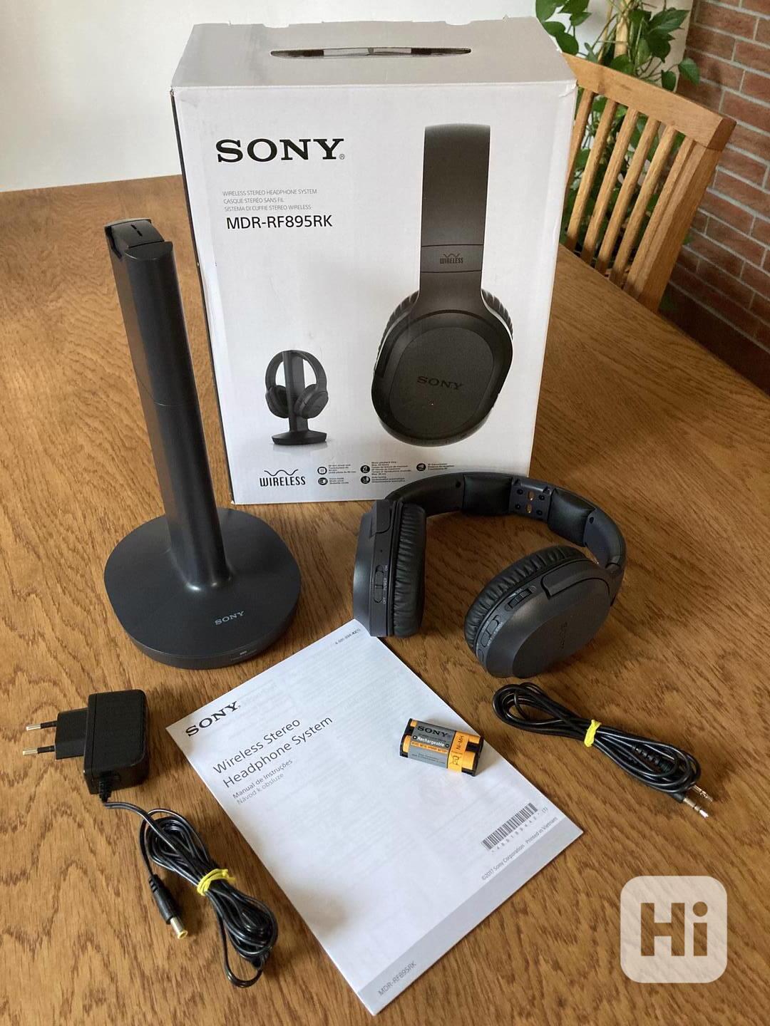 Bezdrátová sluchátka Sony MDR-RF895RK - bazar - Hyperinzerce.cz