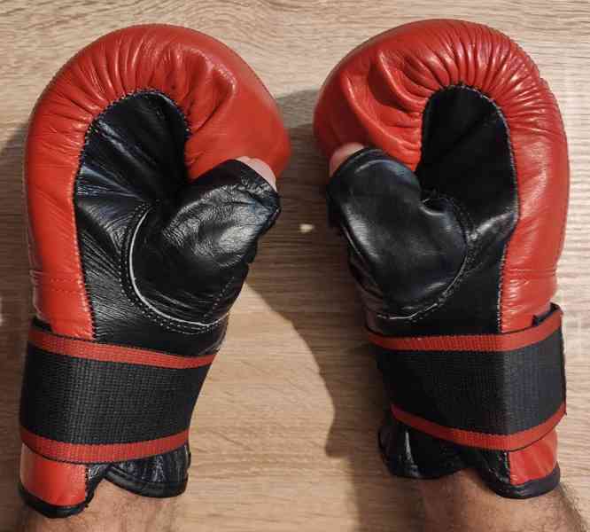 Boxovací pytel a rukavice - bazar - Hyperinzerce.cz