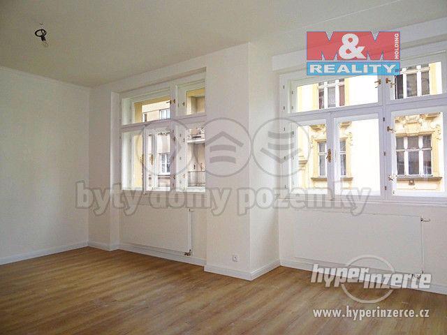 Prodej bytu 1+kk, 34 m2, Praha 5 - Košíře - bazar - Hyperinzerce.cz