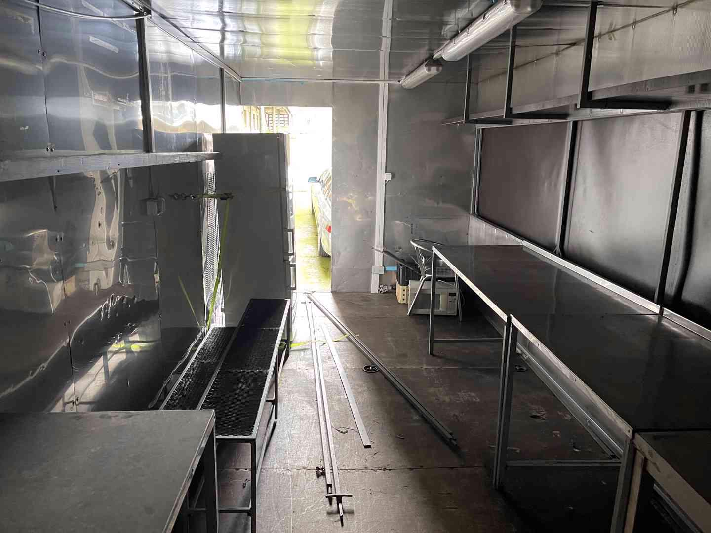 Prodejní přívěs - bazar - Hyperinzerce.cz