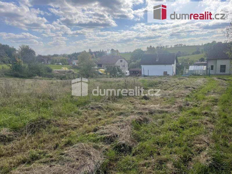 pozemek k výstavbě rodinného domu v obci Nový Samechov - bazar - Hyperinzerce.cz