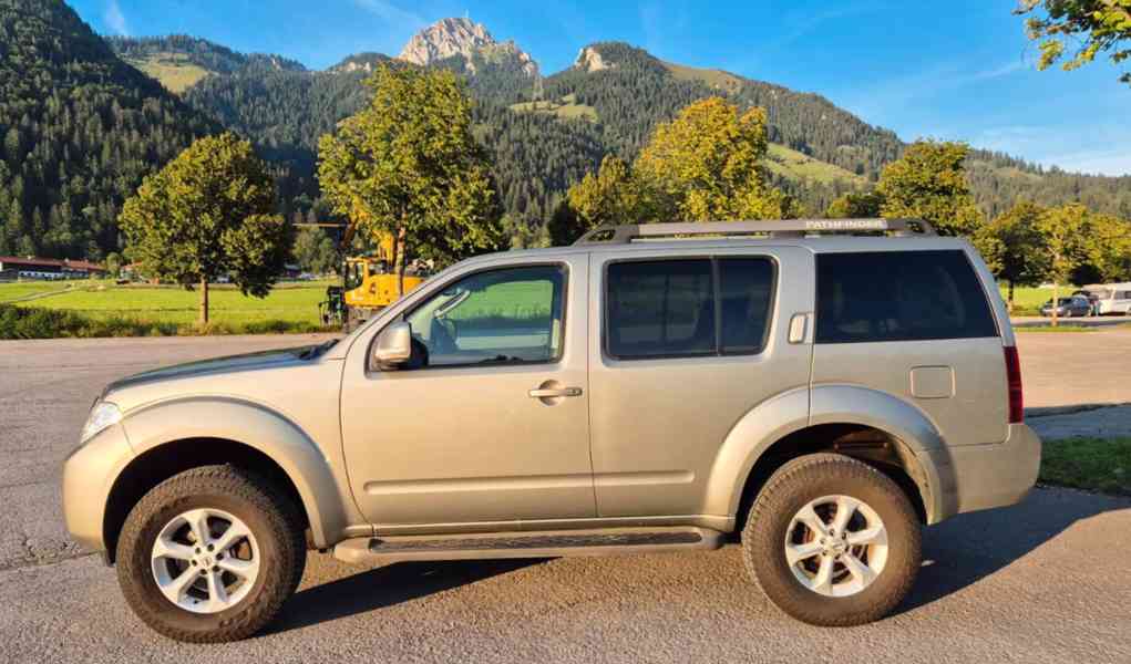 Nissan Pathfinder 2.5 dCi SE 140kw - bazar - Hyperinzerce.cz