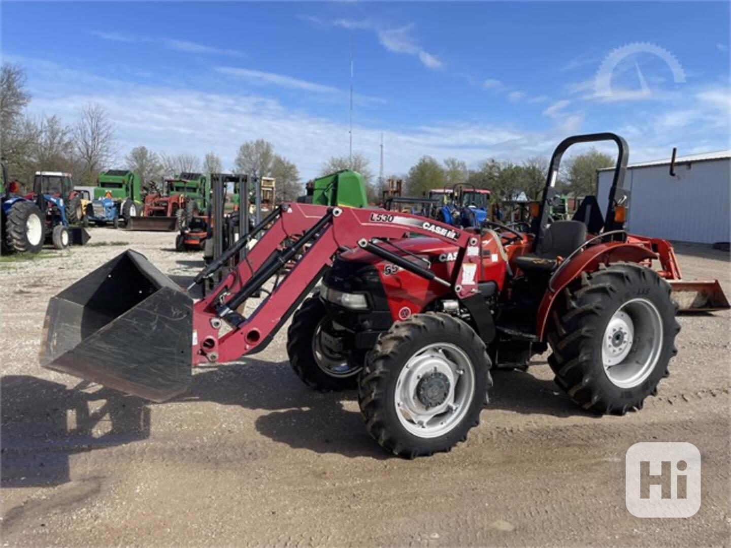 Traktor CASE IH FARMALL 55 - bazar - Hyperinzerce.cz