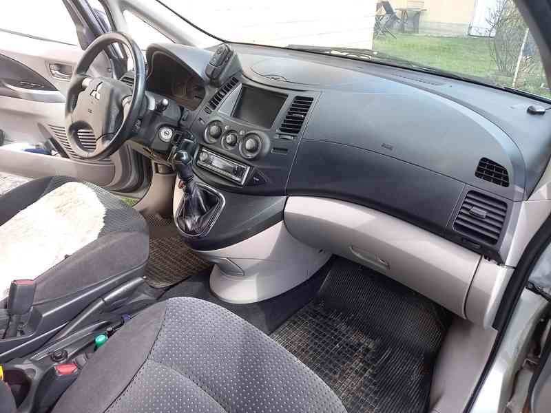 Mitsubishi Grandis - bazar - Hyperinzerce.cz