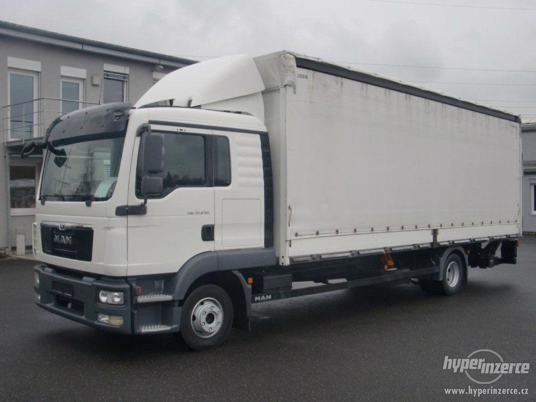 MAN TGL 12.250 BL Valník se shrnovací plachtou, 1 Lůžko - bazar ...