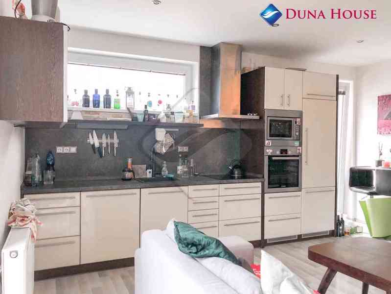 Prodej bytu 2+kk, Neratovice - 52 m2 s balkonem - bazar - Hyperinzerce.cz