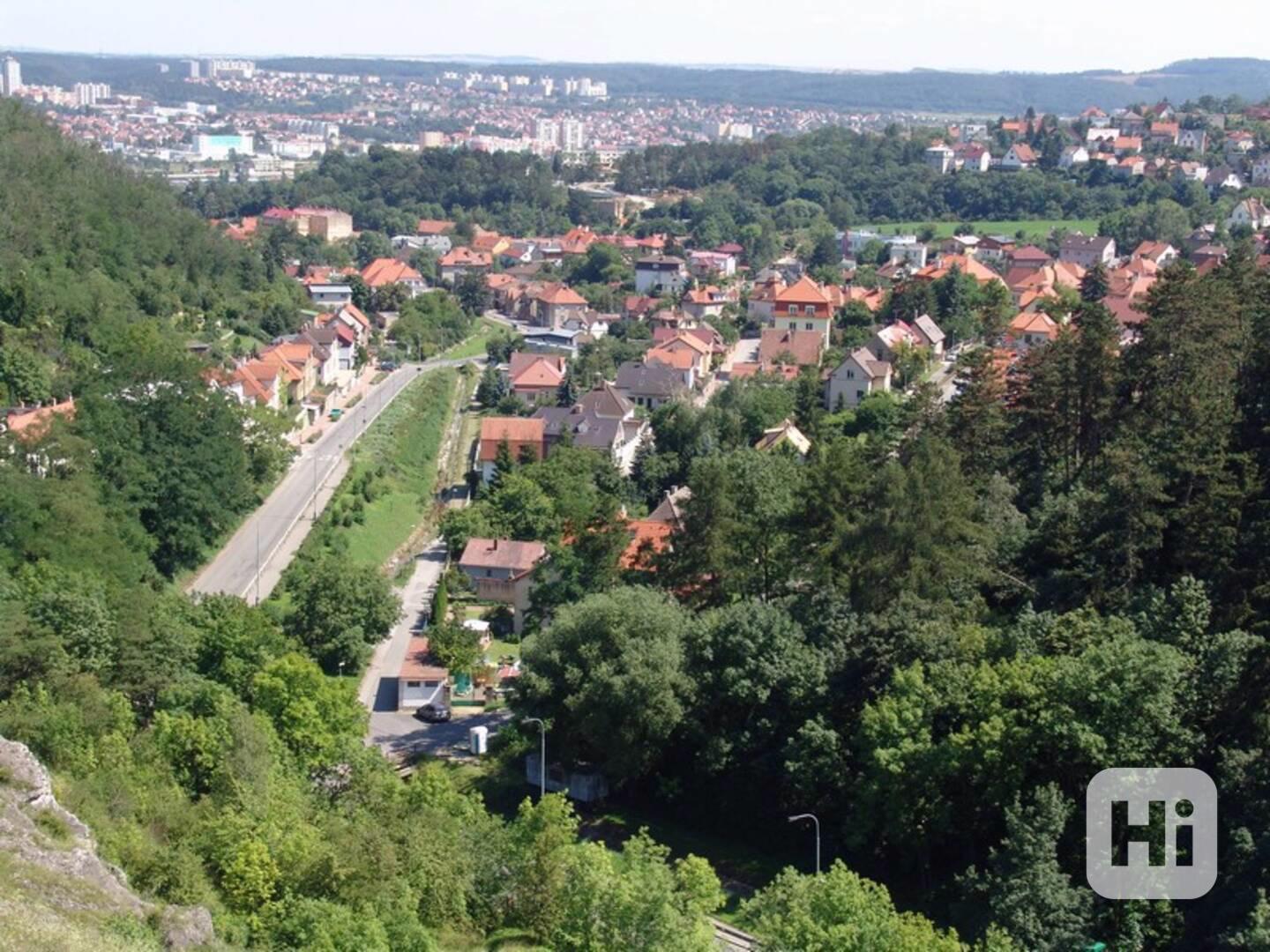 Luxusní vila - Velká Chuchle - bazar - Hyperinzerce.cz