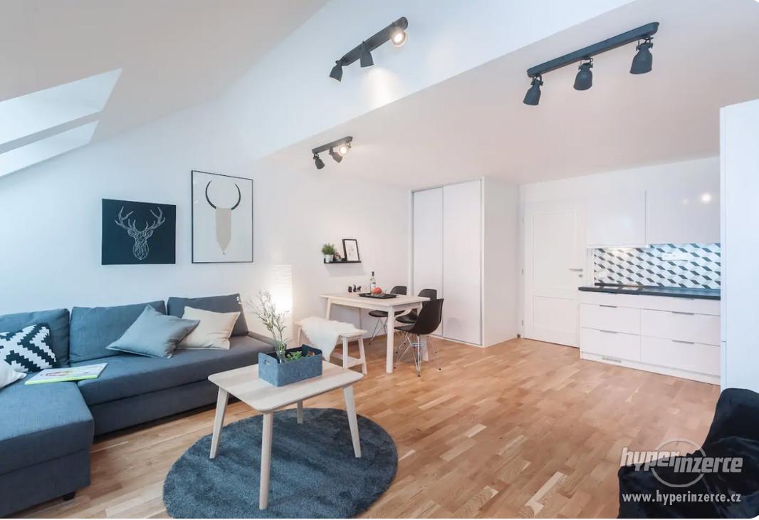 2KK Dlouho/krátkodobý pronájem krásného bytu v centru Prahy - bazar - Hyperinzerce.cz