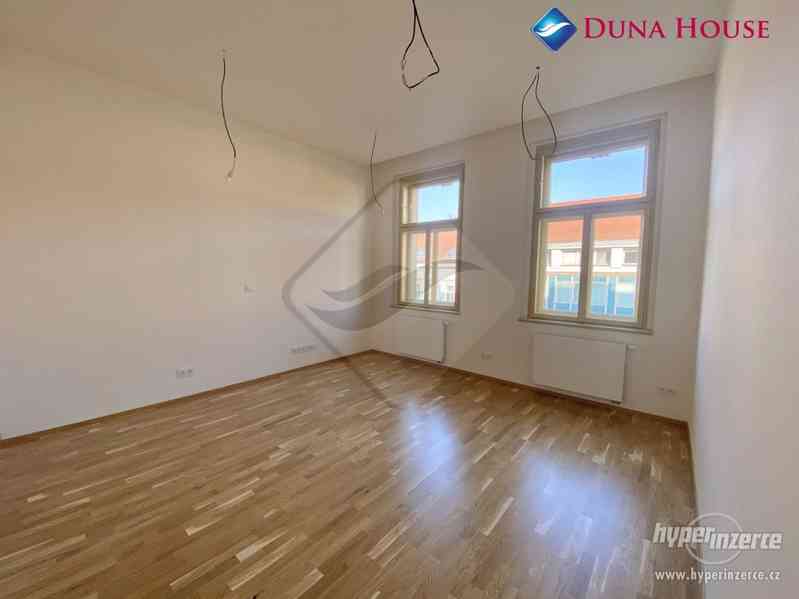Prodej bytu 1+kk, 30,1 m2 - bazar - Hyperinzerce.cz