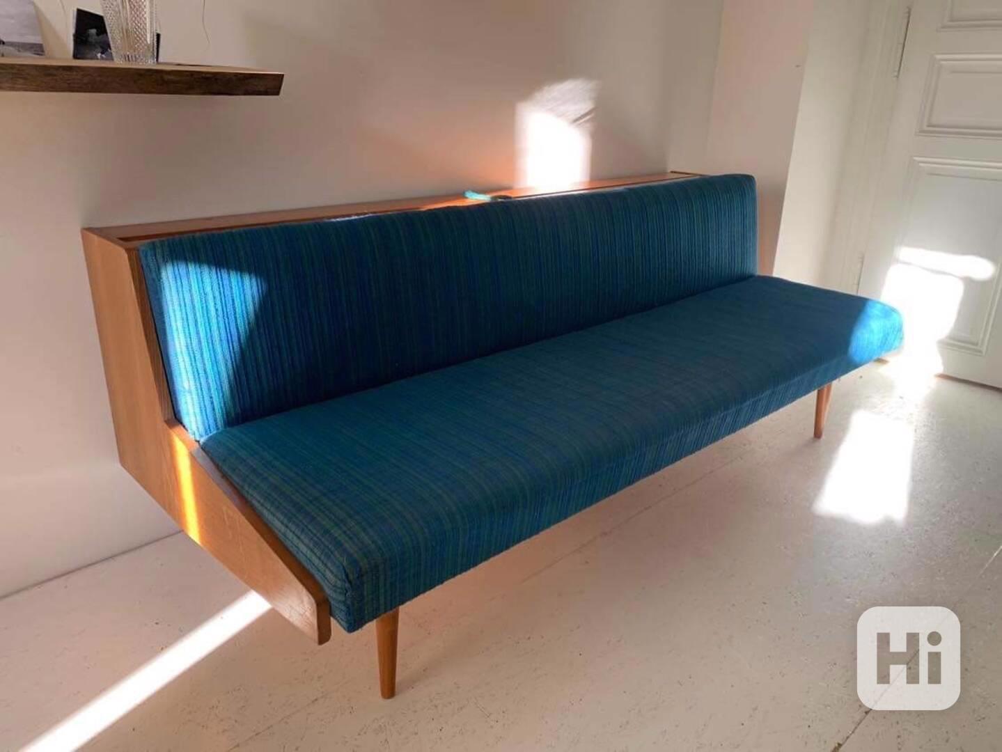 Rozkladaci retro gauc - bazar - Hyperinzerce.cz